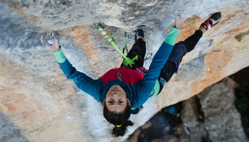 How Many Quickdraws Do I Need? - A Simple Answer - Climber News